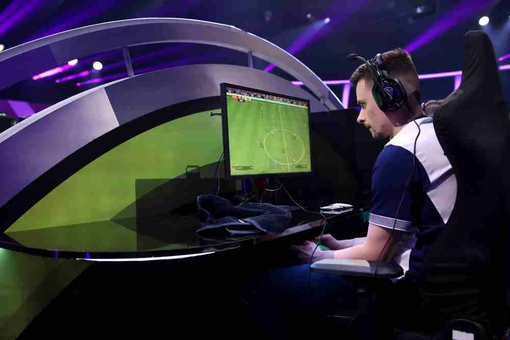 When Football Goes Virtual: The Crossover Of FIFA And Fantasy Leagues